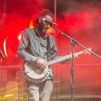 ade – The Hicksters